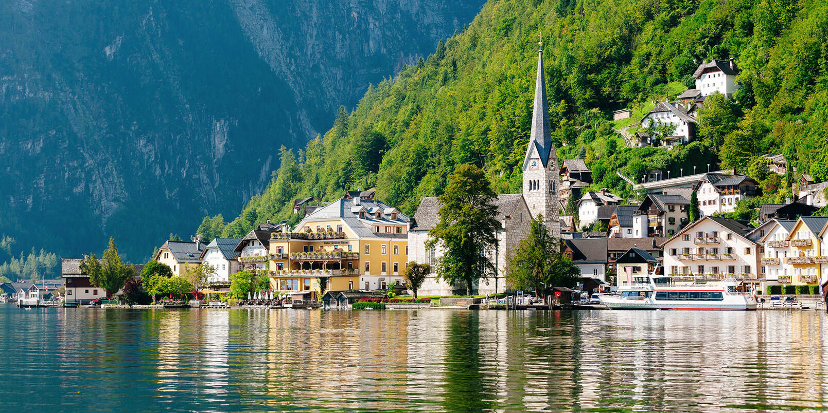 Day tour from Vienna to Hallstatt - Sightseeing tour